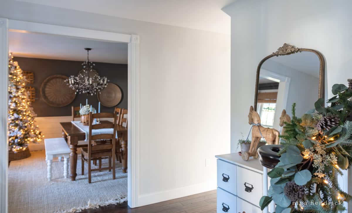 Simple Ideas for Blue Christmas Decorations - Nina Hendrick